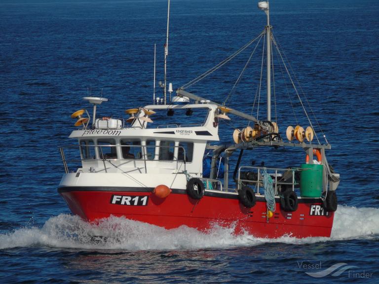 FREEDOM FR11, Fishing vessel - Details and current position - MMSI ...