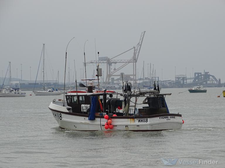 YVONNE ANNE HH118, Fishing vessel - Details and current position - MMSI ...