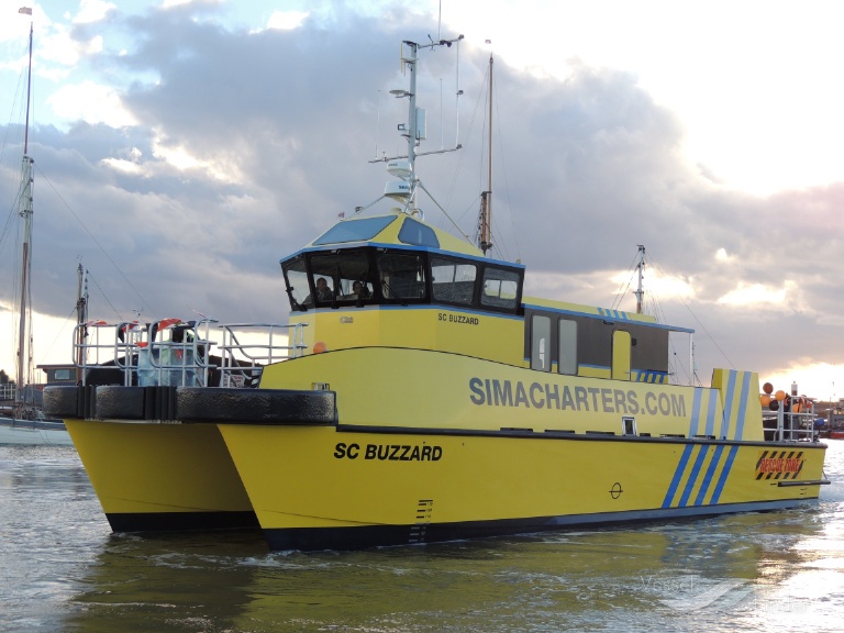 CWIND BUZZARD, HSC - Details and current position - MMSI 235095882 - VesselFinder