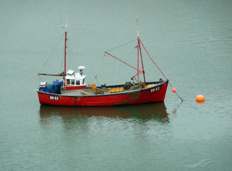SKERRY BELLE, Fishing vessel - Details and current position - MMSI ...