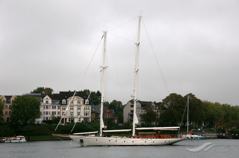 NEORION, Sailing vessel - Details and current position - MMSI 235102003 ...