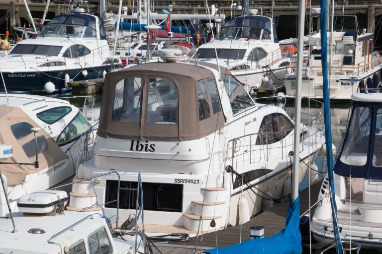 IBIS, Pleasure craft - Details and current position - MMSI 235103589 ...