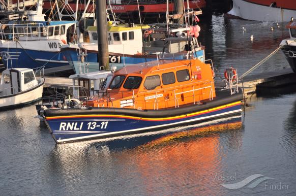 RNLI LIFEBOAT 13-11, SAR - Details and current position - MMSI ...