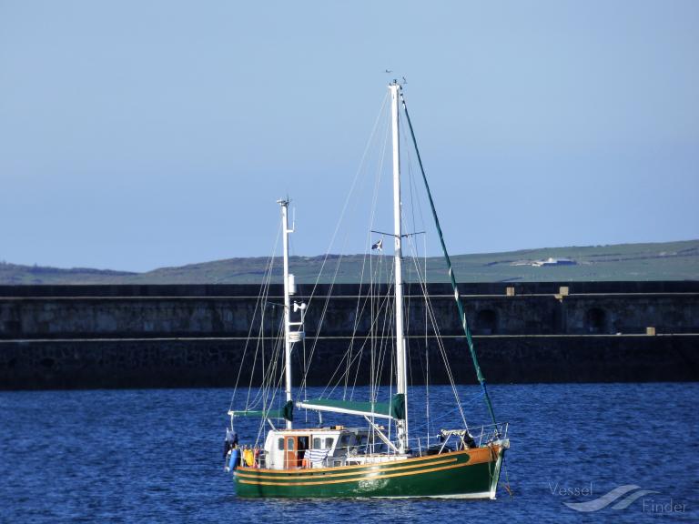 UNDINE BAY, Pleasure craft - Details and current position - MMSI ...