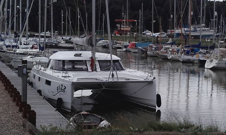 FIZZ, Sailing vessel - Details and current position - MMSI 235111768 ...