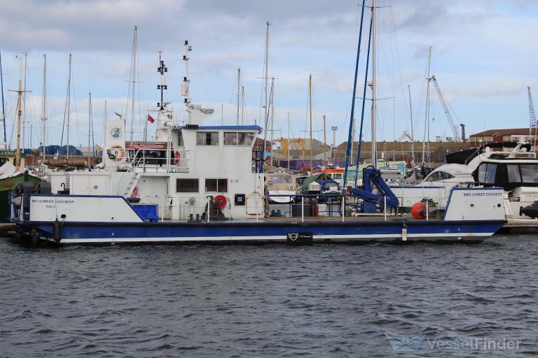 MMS HUMBER ENGINEER, Port tender - Details and current position - MMSI ...