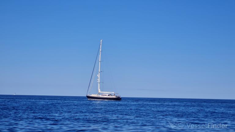 SEA ROSE STAR, Pleasure craft - Details and current position - MMSI ...