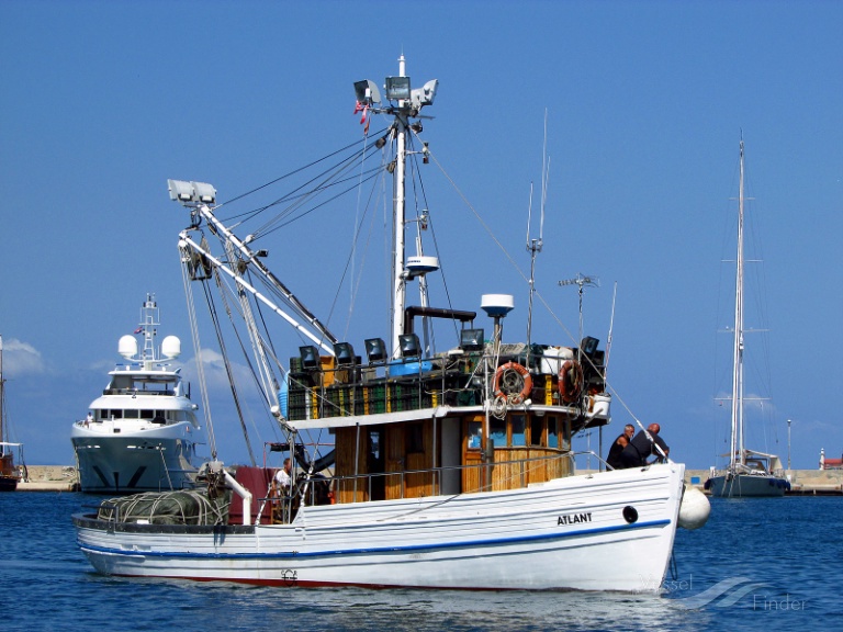 ATLANT, Fishing vessel - Details and current position - MMSI 238204140 ...