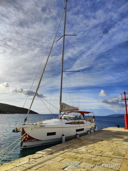 STARLIGHT, Sailing vessel - Details and current position - MMSI ...