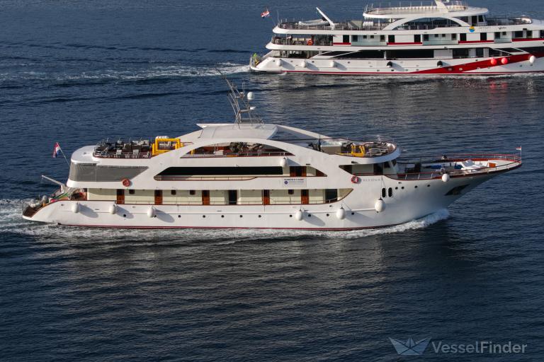 PRESIDENT, Passenger ship - Details and current position - MMSI ...