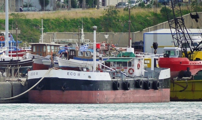 ECO III, Tanker - Details and current position - MMSI 239896600 ...