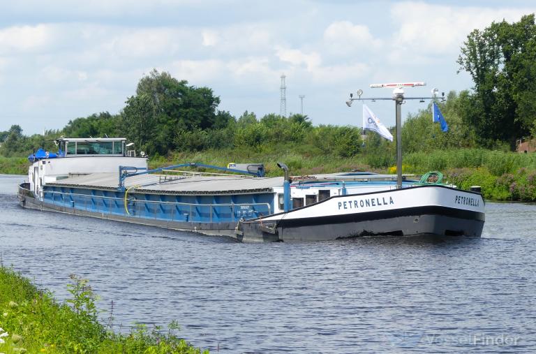 PETRONELLA, Unknown - Details and current position - ENI 06000184, MMSI 244000642 - VesselFinder