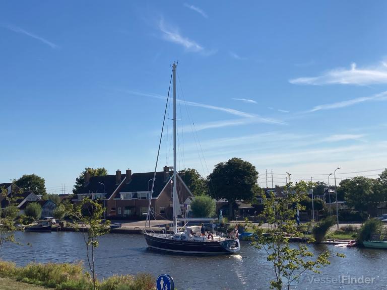ZEEVLAM, Sailing vessel - Details and current position - MMSI 244010202 ...