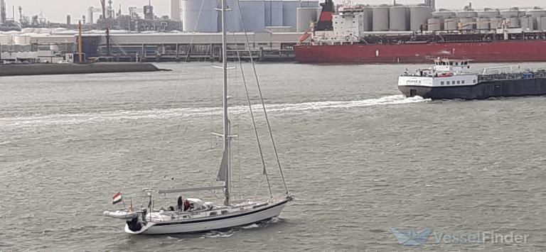 CAROLINE, Sailing vessel - Details and current position - MMSI ...