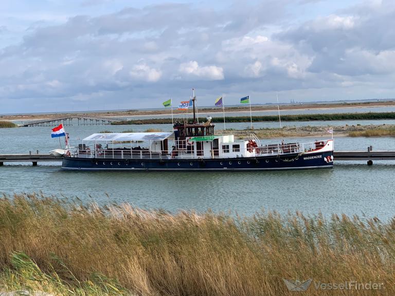 WADDENZEE, Passenger ship - Details and current position - MMSI ...