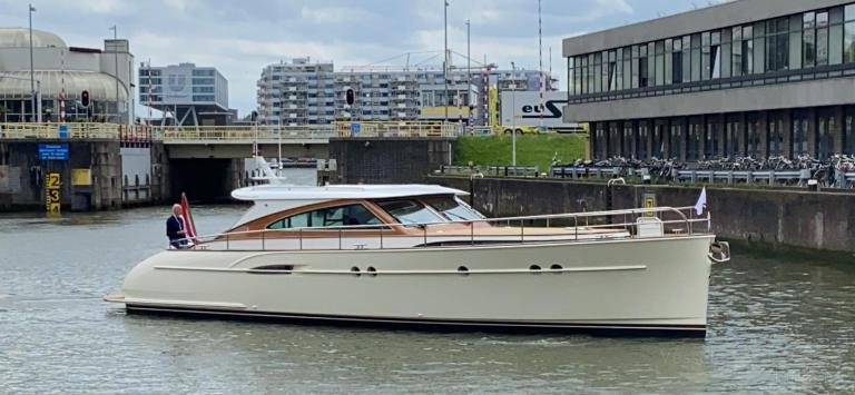 CREME, Pleasure craft - Details and current position - MMSI 244093378 ...