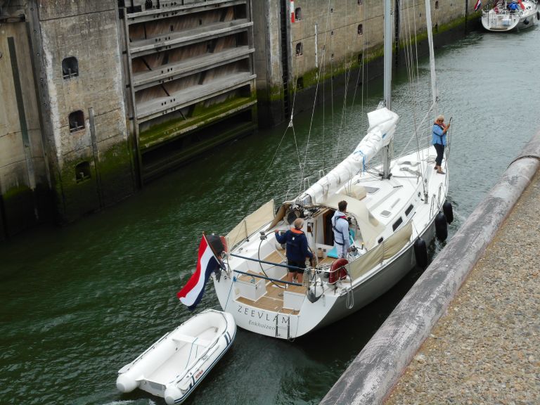 ZEEVLAM, Sailing vessel - Details and current position - MMSI 244110410 ...