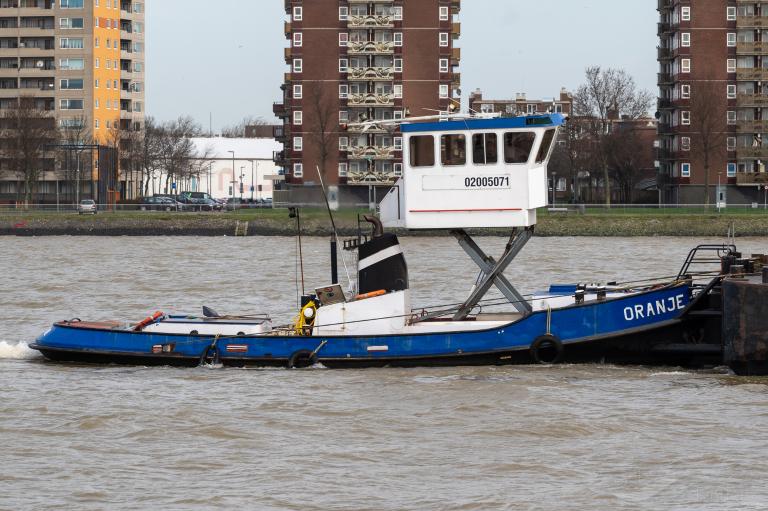 ORANJE, Cargo ship - Details and current position - ENI 02005071, MMSI ...