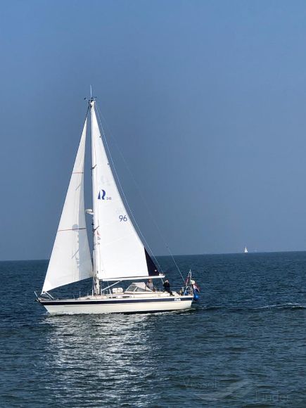 FLOCK, Sailing vessel - Details and current position - MMSI 244153312 ...