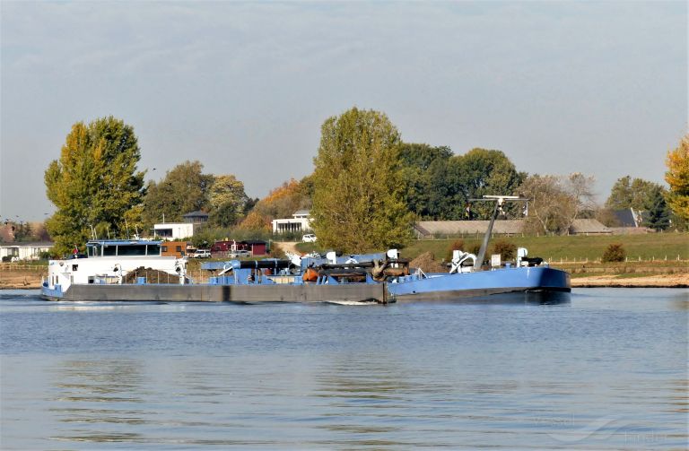RAPIDE DREDGER 3, Cargo ship - Details and current position - MMSI ...