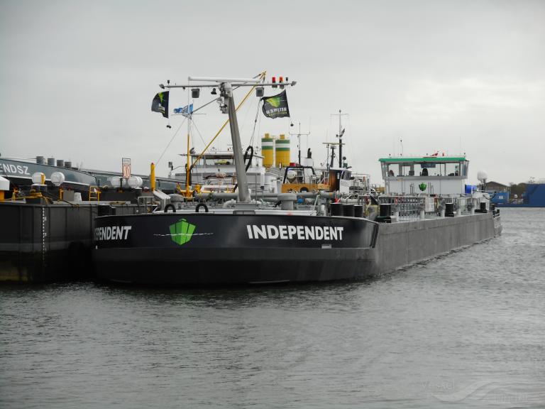 INDEPENDENT, Tanker - Details and current position - MMSI 244182422 ...