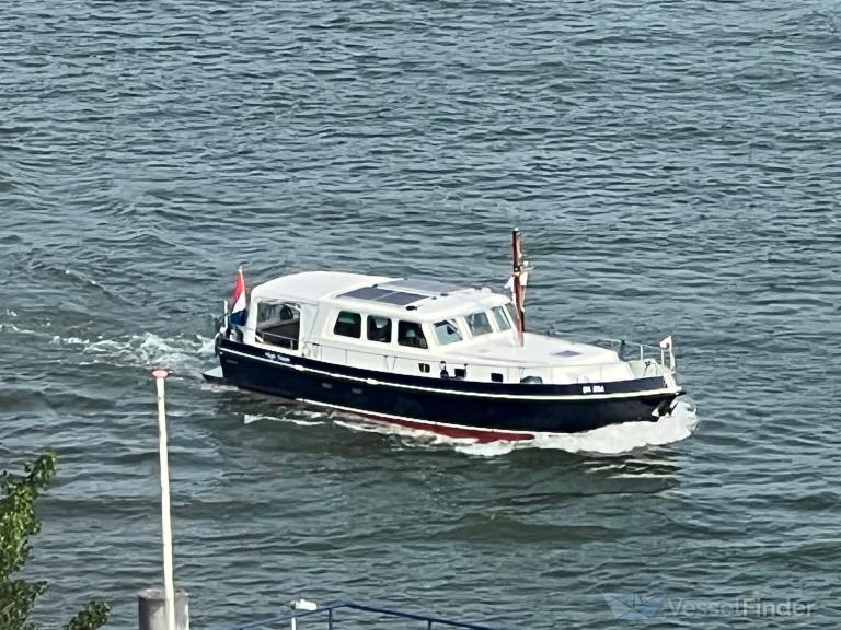 HIGH NOON, Pleasure craft - Details and current position - MMSI ...