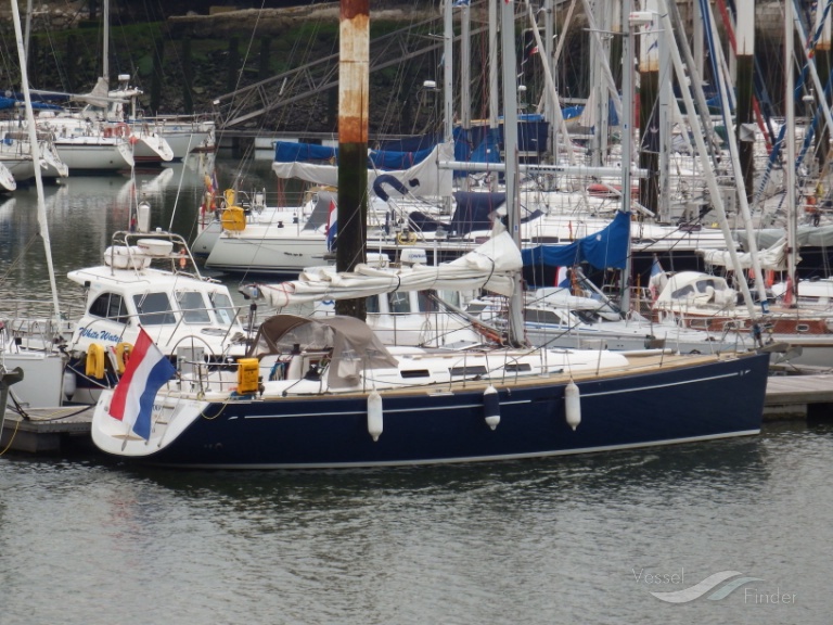 WATERLANDER, Sailing vessel - Details and current position - MMSI ...