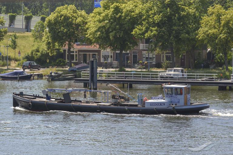 JOEY, Dredging or UW ops - Details and current position - ENI 03011994 ...