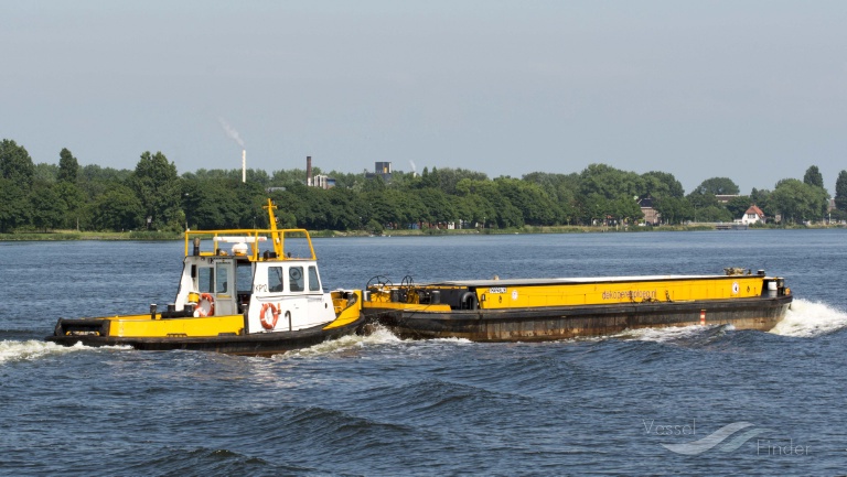 KP12, Tug - Details and current position - MMSI 244615266 - VesselFinder