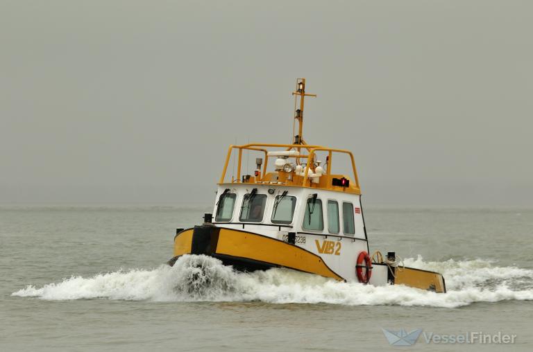 VLB-2, Towing vessel - Details and current position - ENI 02326238, MMSI 244650885 - VesselFinder