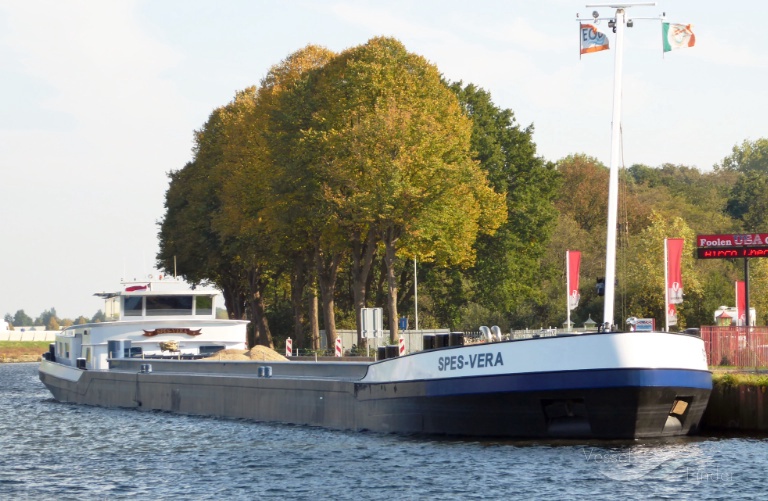 SPES-VERA, Cargo ship - Details and current position - MMSI 244660139 ...