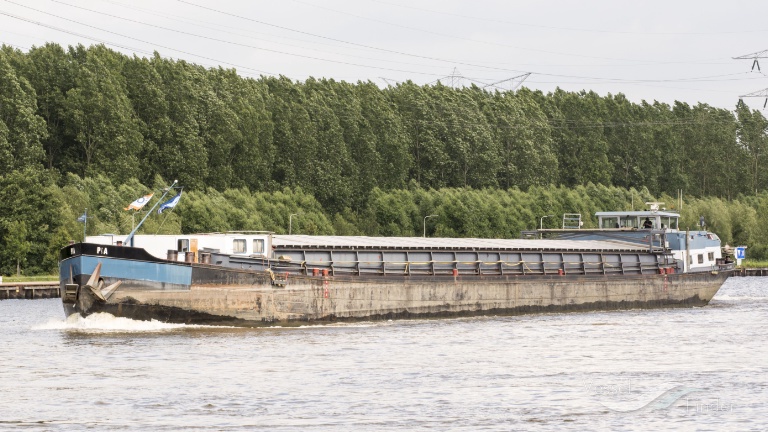 PIA, Unknown - Details and current position - MMSI 244660798 - VesselFinder