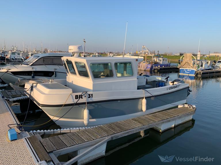 BR31, Fishing vessel - Details and current position - MMSI 244668305 ...