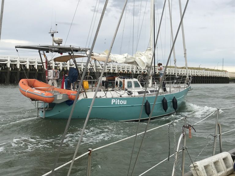 PITOU, Sailing vessel - Details and current position - MMSI 244670120 ...