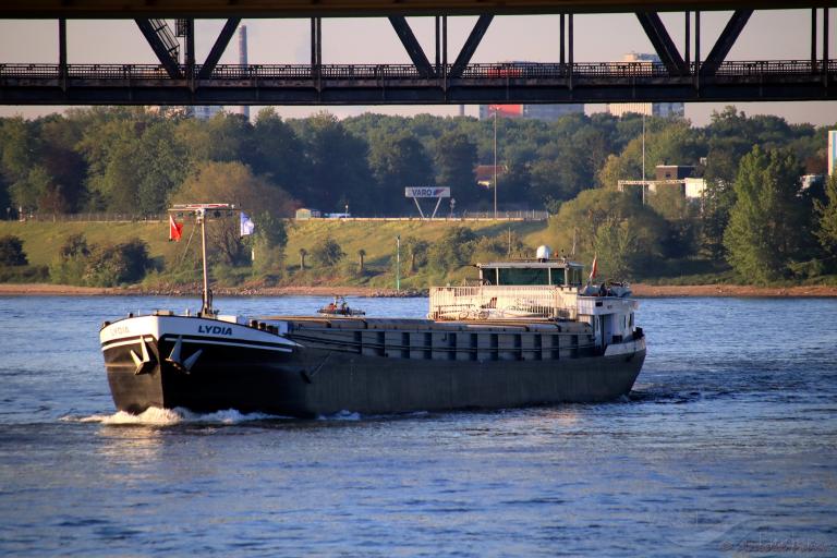 LYDIA, Cargo ship - Details and current position - MMSI 244670127 ...