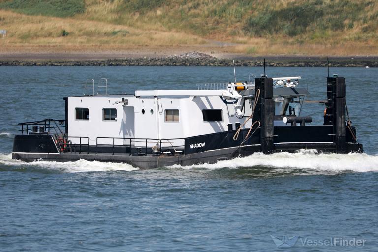 SHADOW, Cargo ship - Details and current position - MMSI 244670385 ...