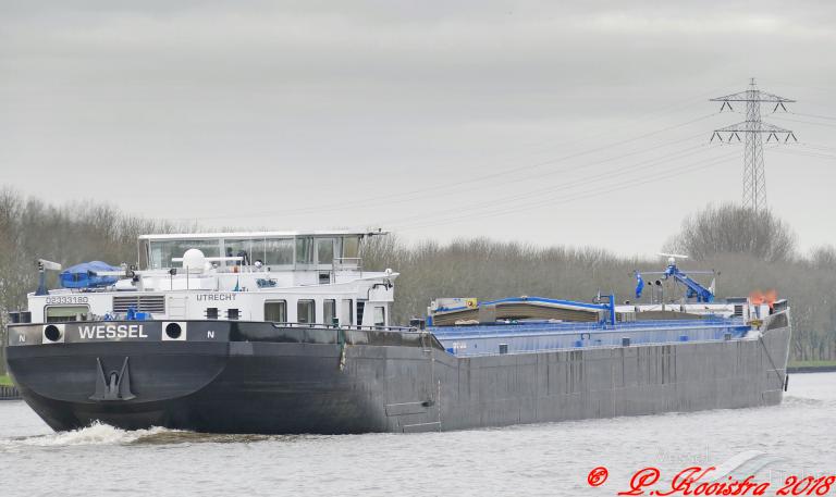 WESSEL, Cargo ship - Details and current position - MMSI 244670642 ...