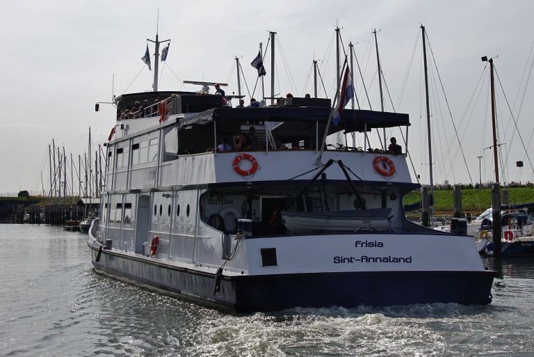 FRISIA, Passenger ship - Details and current position - MMSI 244670655 ...