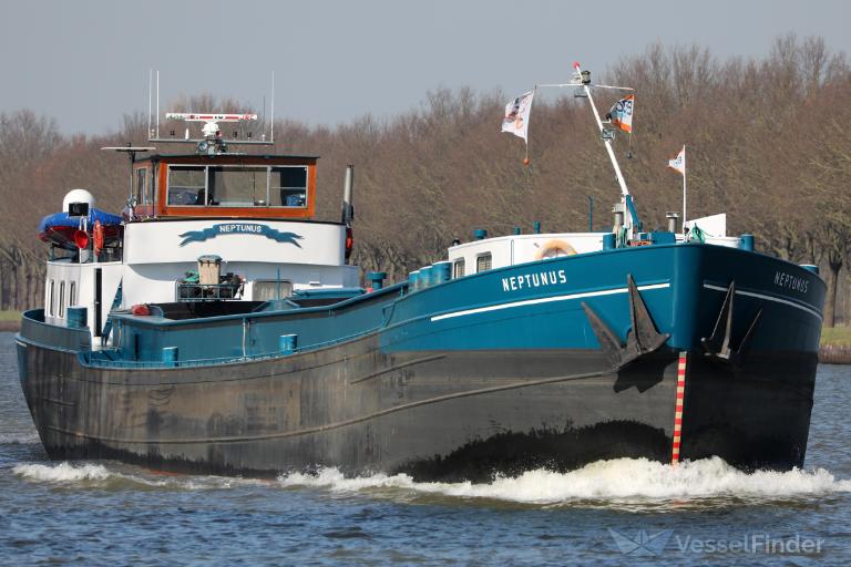 NEPTUNUS, Cargo ship - Details and current position - MMSI 244690103 ...