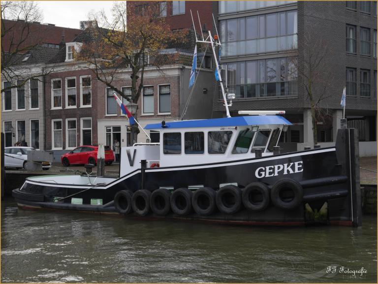 GEPKE, Cargo ship - Details and current position - MMSI 244690810 ...
