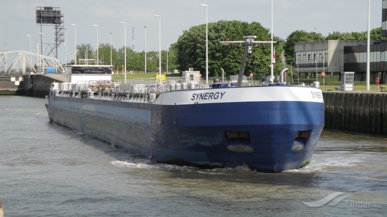 SYNERGY, Tanker - Details and current position - MMSI 244700236 ...