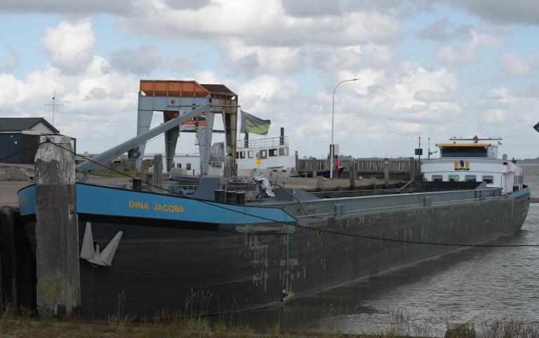DINA JACOBA, Cargo ship - Details and current position - MMSI 244700251 ...