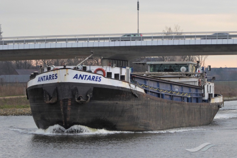 ANTARES, Cargo ship - Details and current position - MMSI 244700350 ...