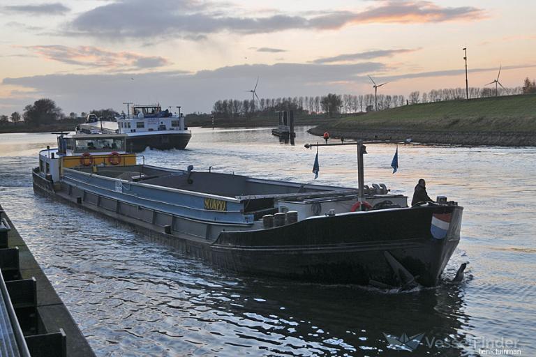 SCORPIO, Cargo ship - Details and current position - MMSI 244700425 ...