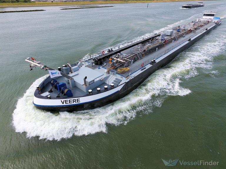 VEERE, Tanker - Details and current position - MMSI 244700427 ...