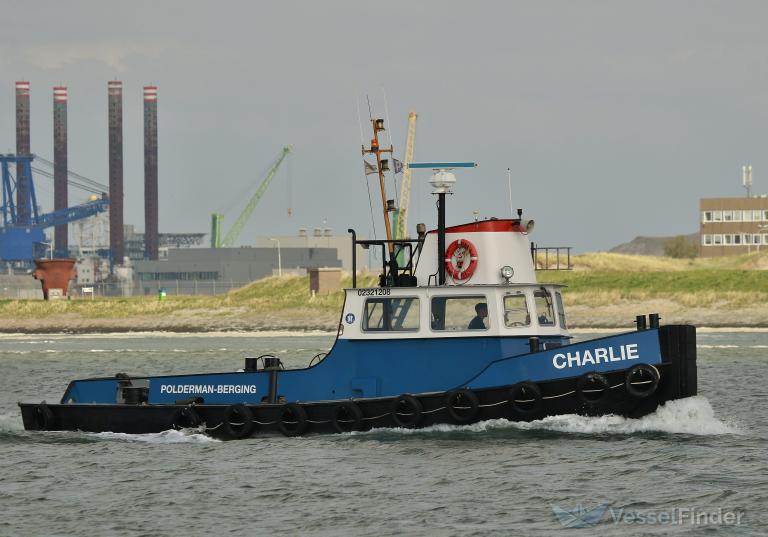 CHARLIE, Tug - Details and current position - MMSI 244700658 - VesselFinder