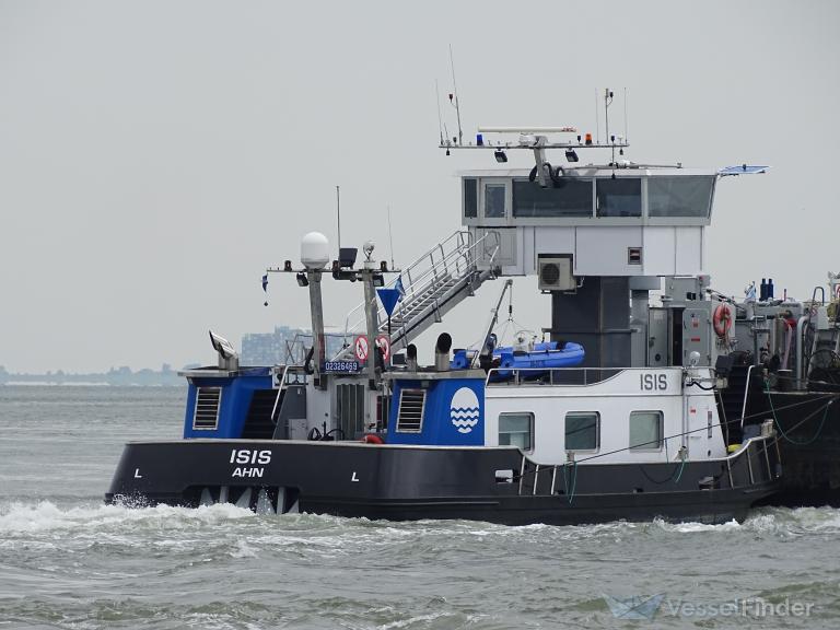 ISIS, Tanker - Details and current position - ENI 02326469, MMSI ...