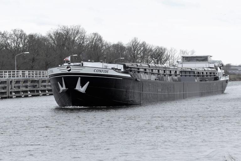 CONFIDE, Cargo ship - Details and current position - MMSI 244710115 ...