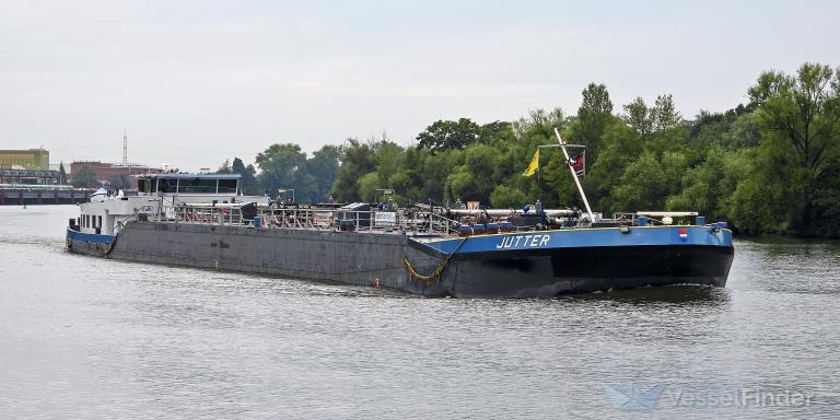 JUTTER, Tanker - Details and current position - ENI 02328826, MMSI ...