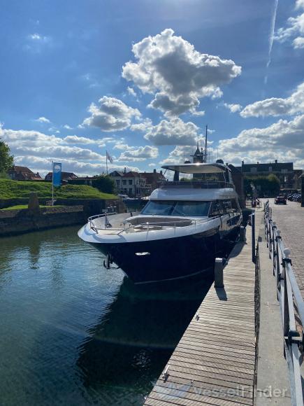 DUTCH FALCON, Pleasure craft - Details and current position - MMSI ...